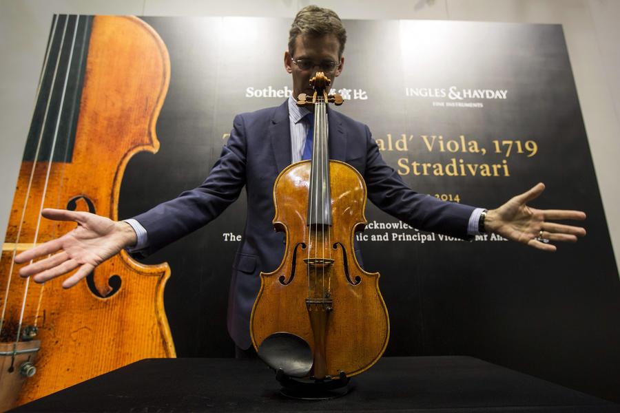 Strad fail: Sotheby's cannot sell $45 million ex-Amadeus viola - Slippedisc