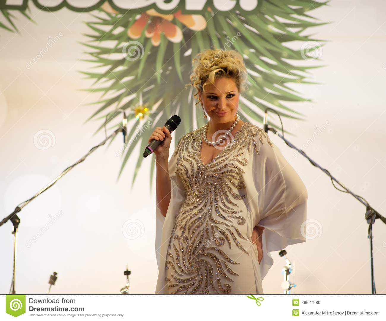 Social and personal: Mariinsky diva marries Communist deputy - Slippedisc