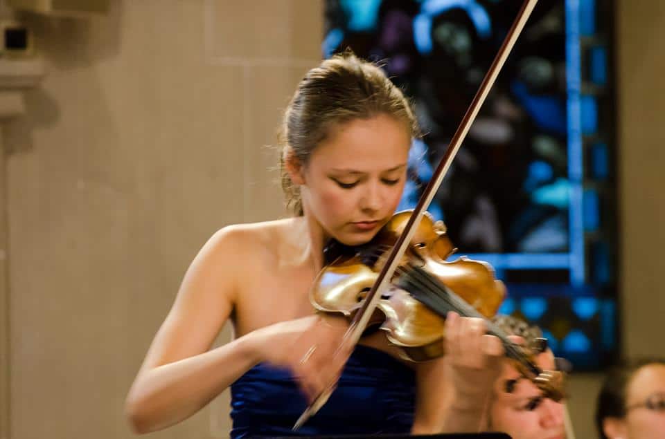 Just in: Tchaikovsky Competition announces violin finalists - Slippedisc