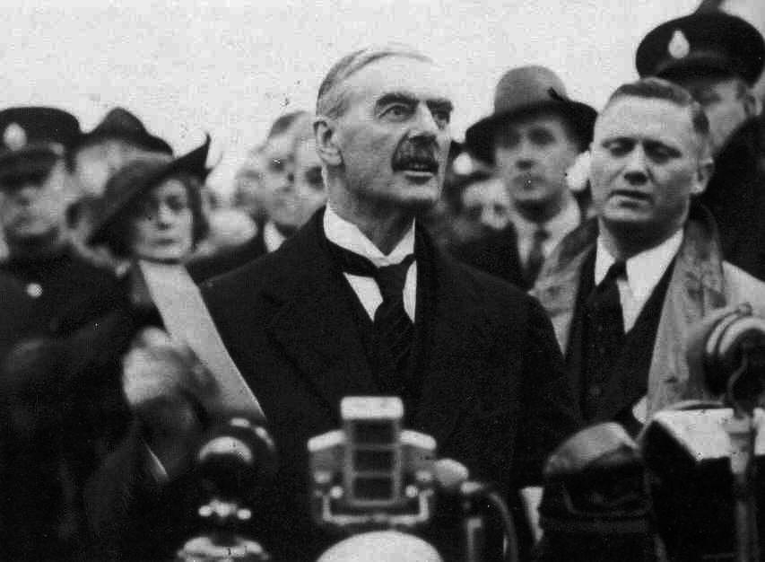 Neville Chamberlain received a Blüthner as reward for 'peace for our ...