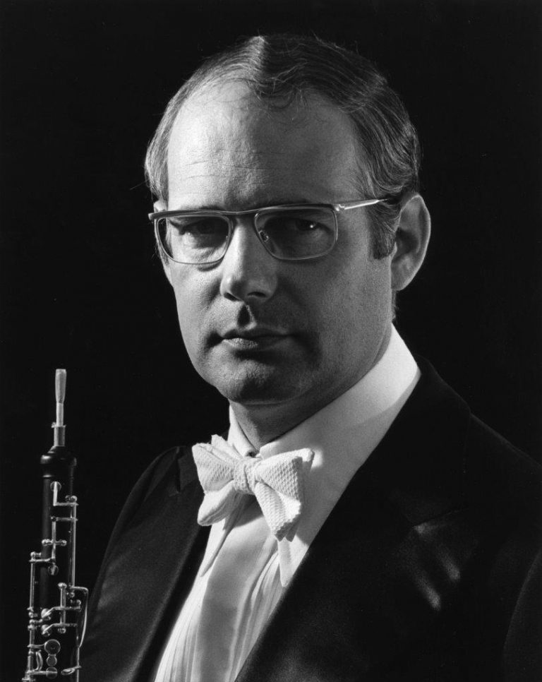 Canada mourns a founding oboist - Slippedisc