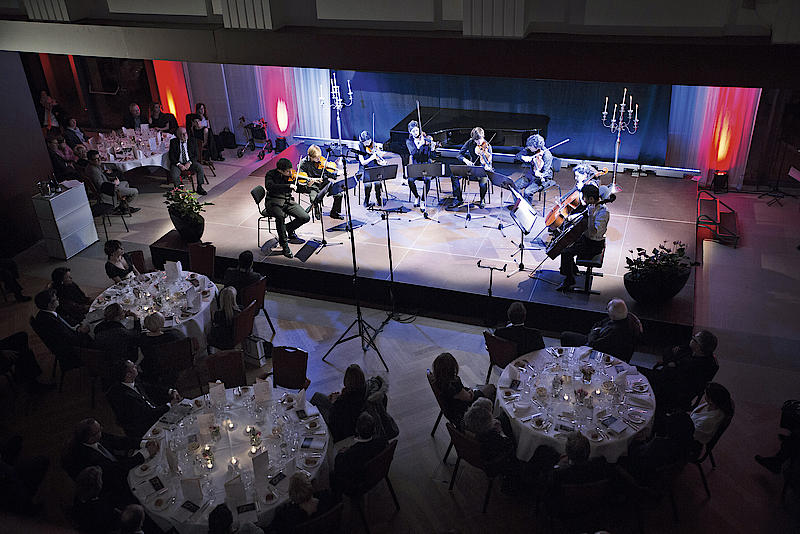 A winter music festival keeps it all uneasily in the family - Slippedisc