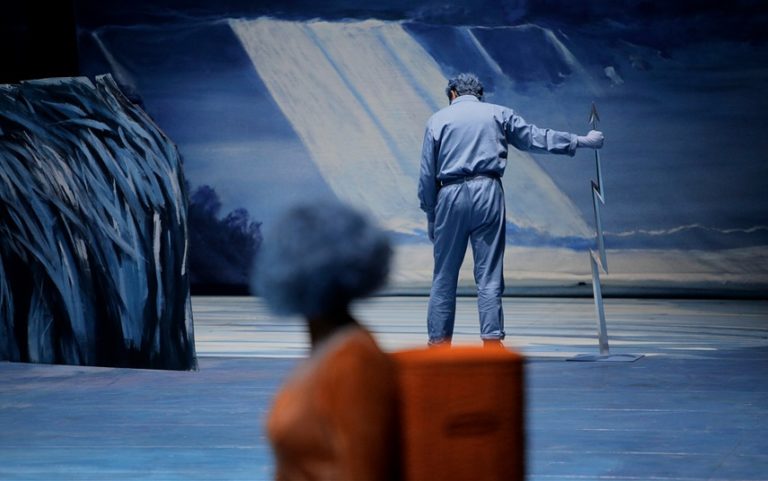 Polish plumber on the job - Slippedisc