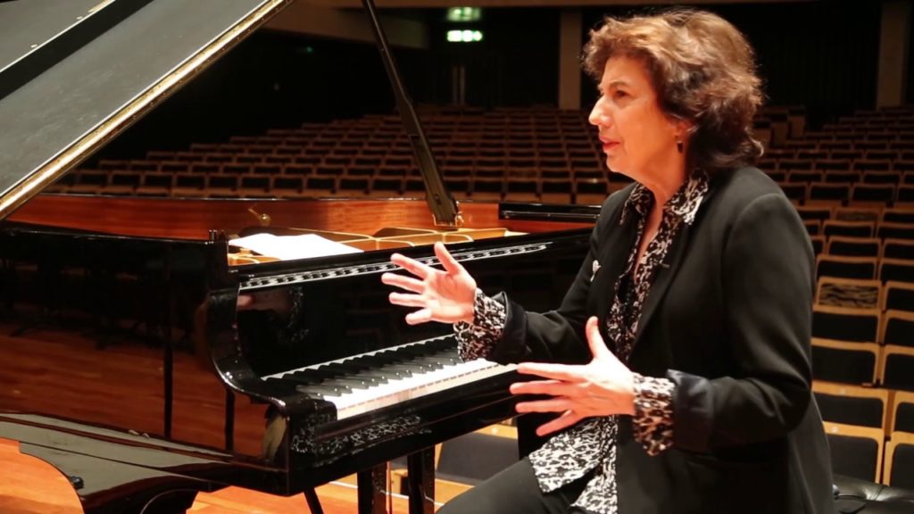 Queen honours Imogen - Slippedisc