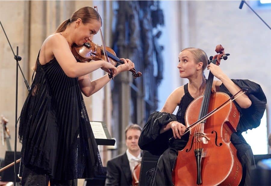 Decca signs string sisters - Slippedisc