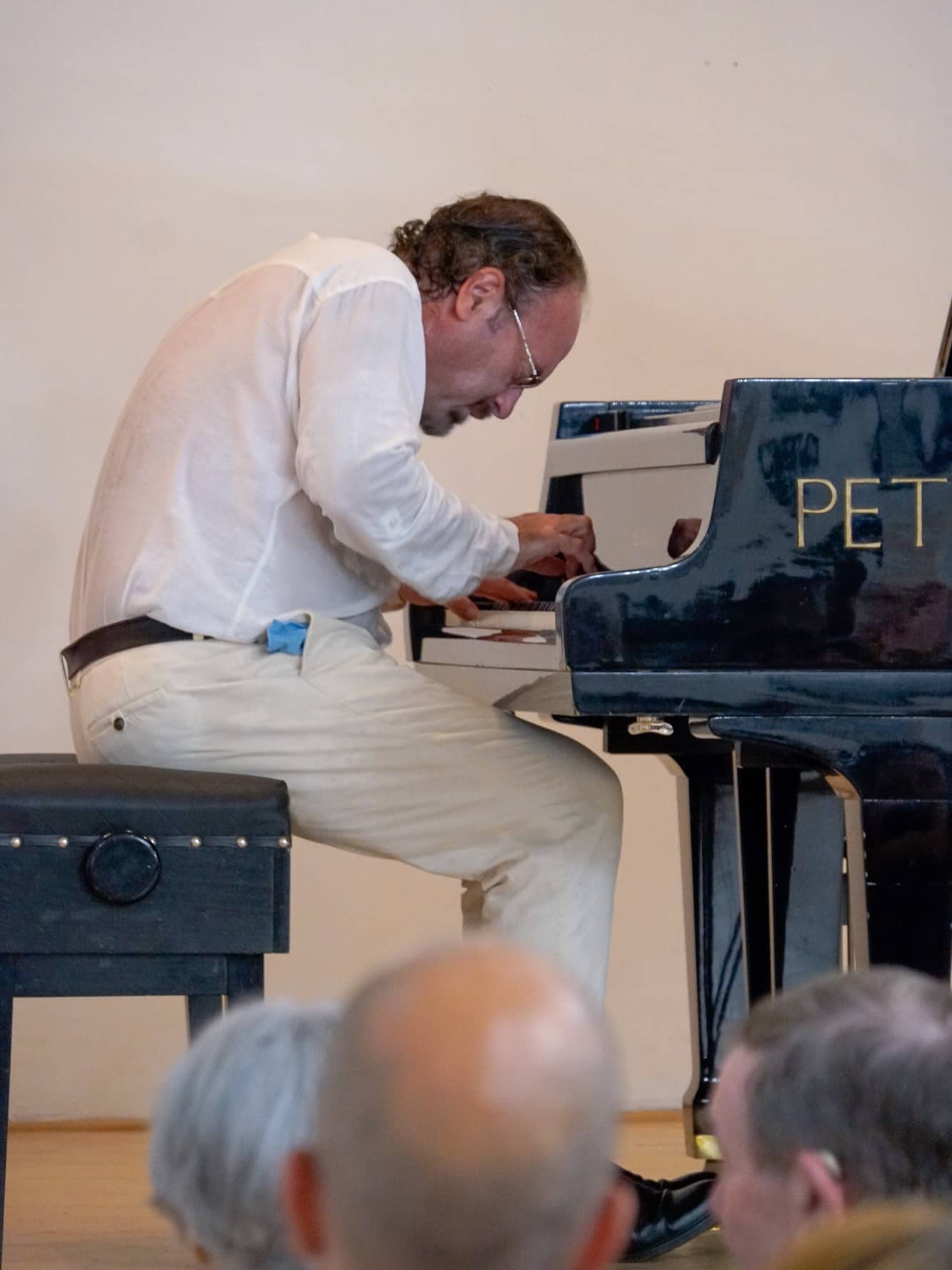 Death of an original British pianist, 56 - Slippedisc