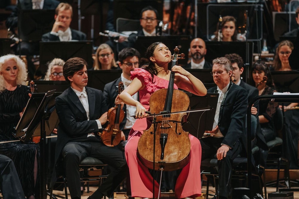 Korea goes crazy over second placed cellist - Slippedisc